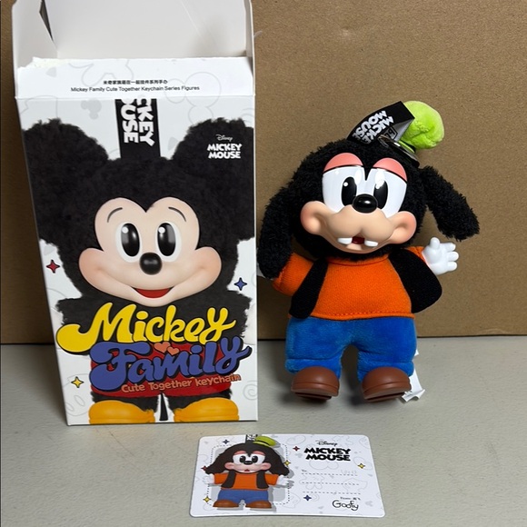 POP MART | Toys | Mickey Family Cute Together Goofy Plush Keychain ...